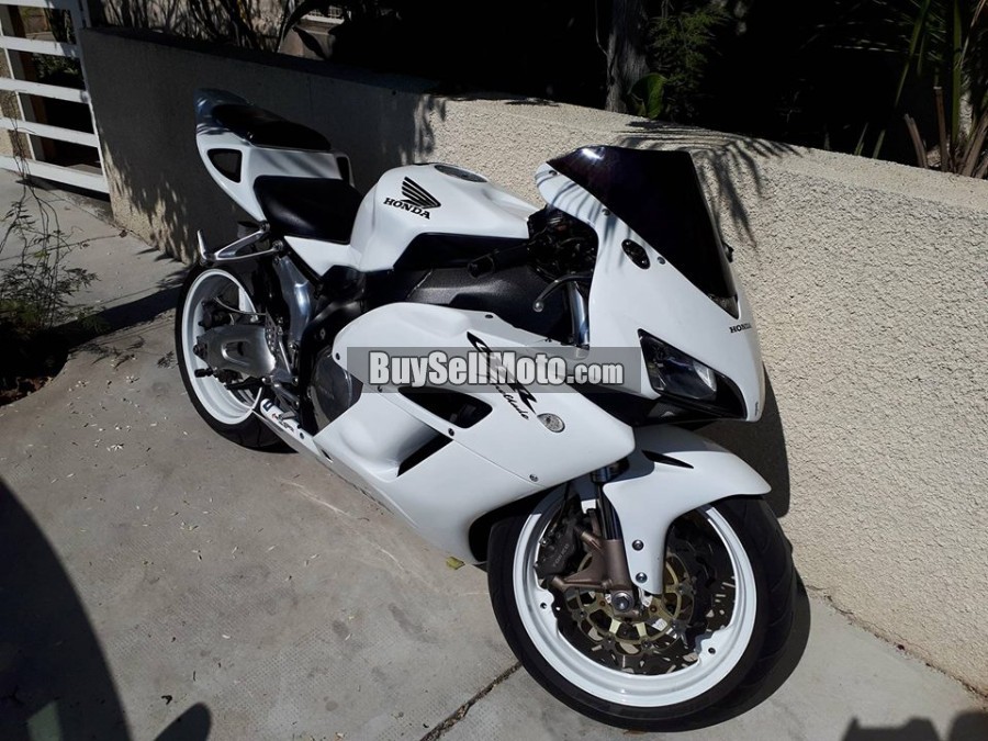 HONDA CBR1000RR FIREBLADE 2005 [#21381EN] | Cyprus Motorcycles