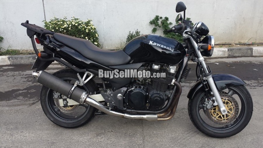 KAWASAKI ZR-750 [#21374EN] | Cyprus Motorcycles
